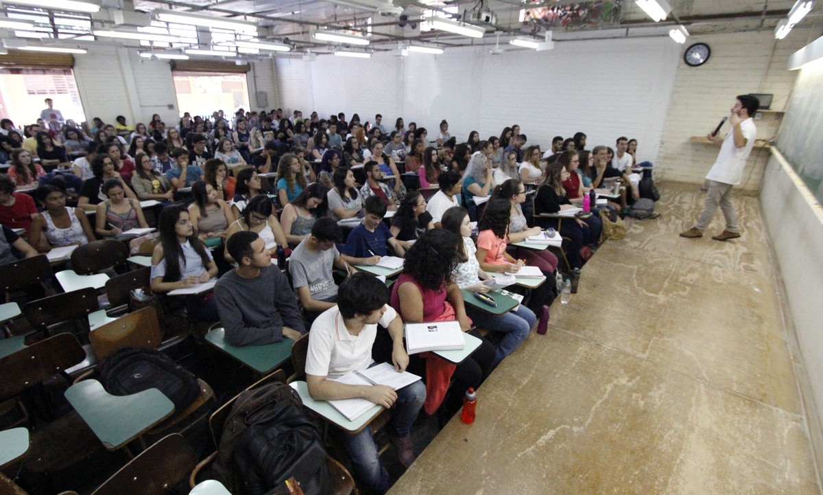 UEL divulga processo para seleção de 450 estudantes para curso pré ...