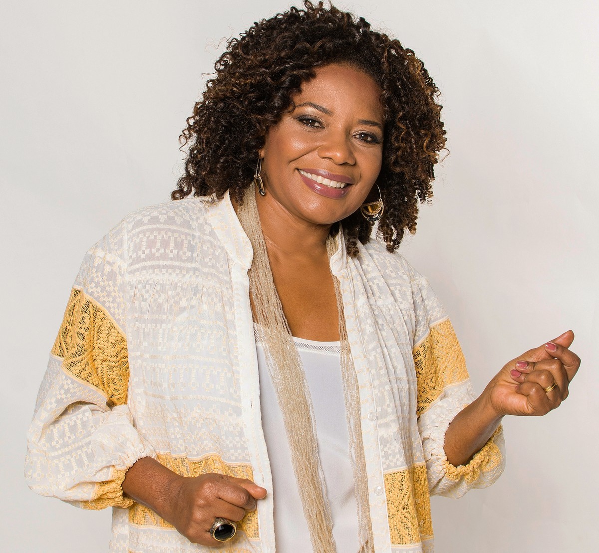 Margareth Menezes apresenta o show Eletroacústico no Domingo no TCA, em ...