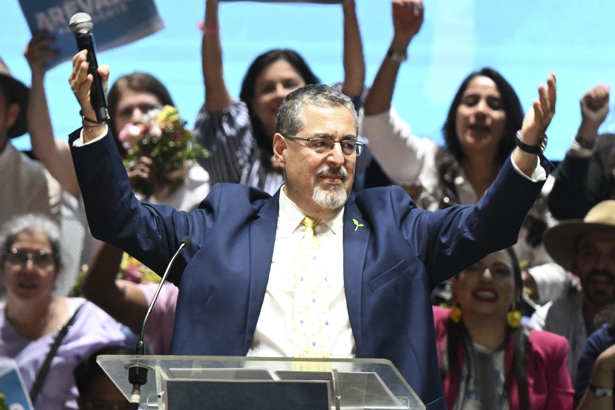 Bernardo Arévalo é eleito presidente da Guatemala | Mundo | G1