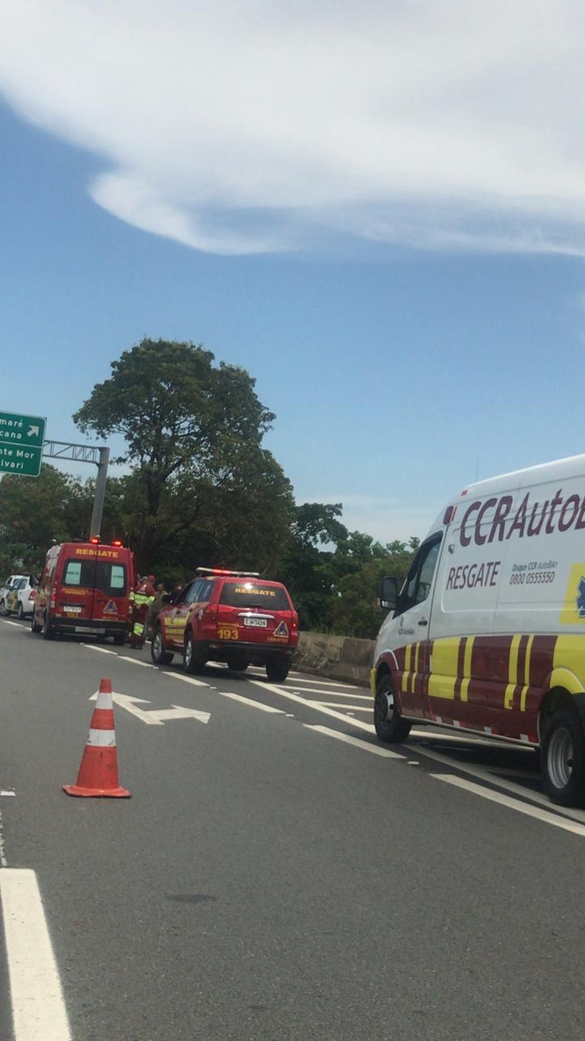 Acidente entre carro e moto deixa vítima em estado grave no trevo da ...