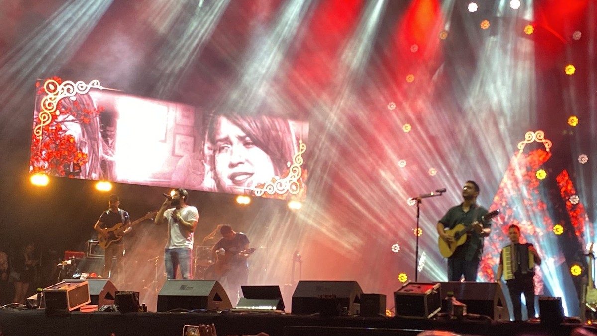 Pedido de casamento e homenagens marcam shows de Murilo Huff e Henrique ...