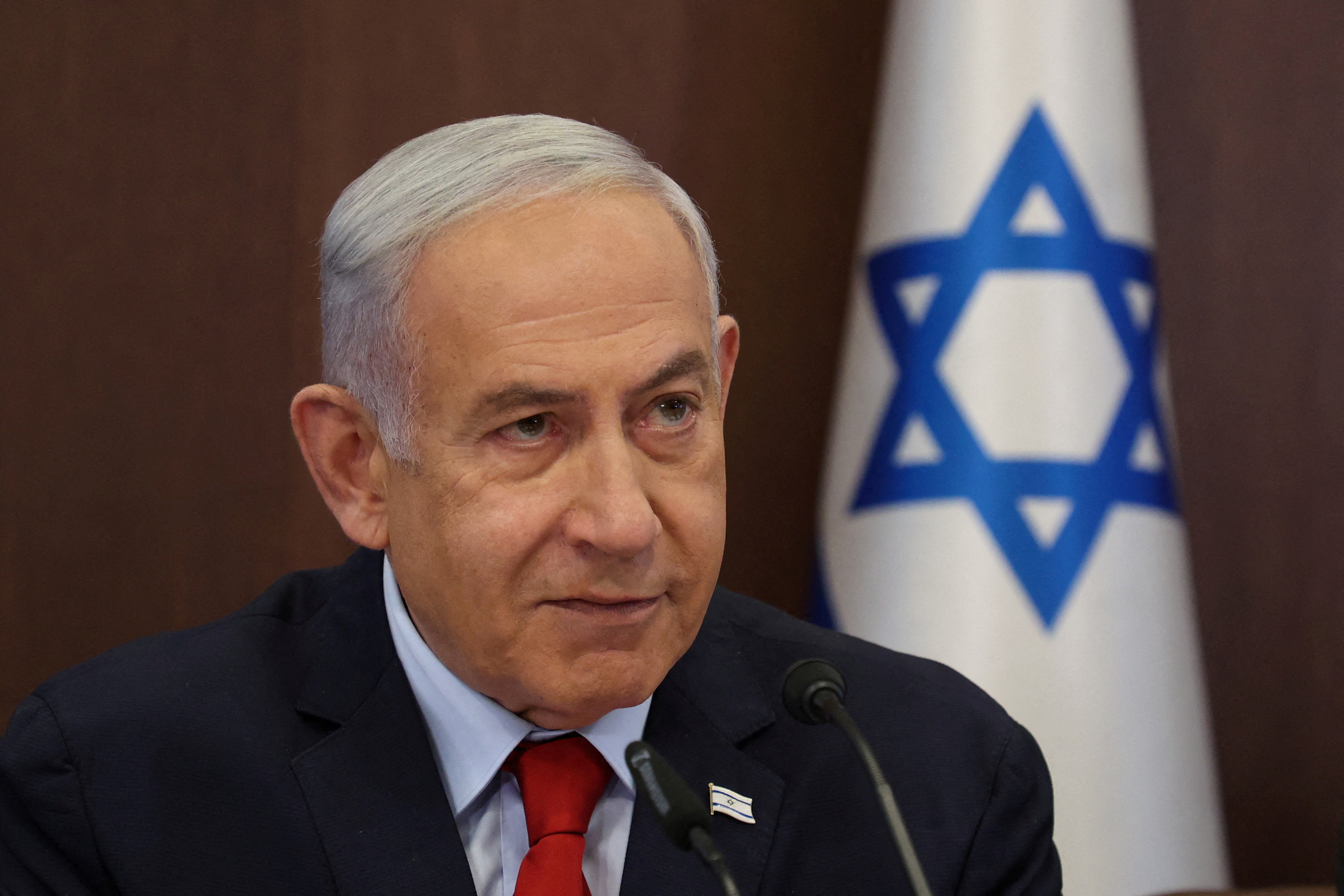 Netanyahu é hospitalizado com provável desidratação, diz gabinete do ...