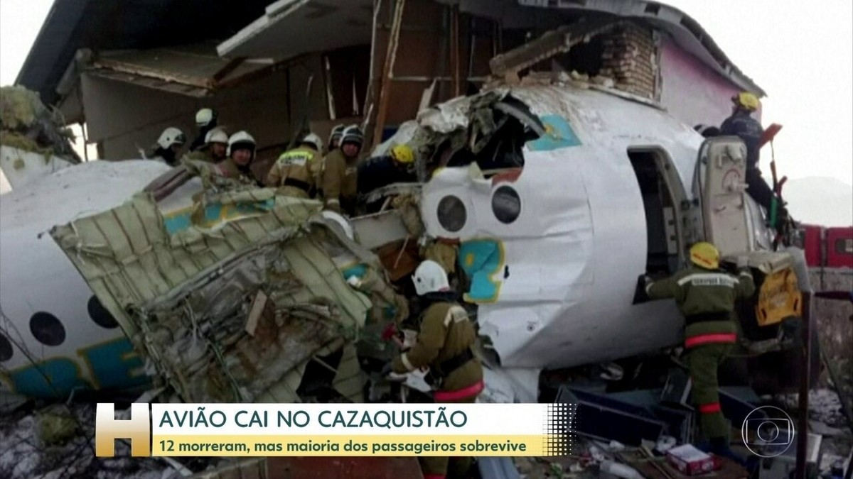 Avião com cerca de 100 pessoas cai no Cazaquistão e deixa mortos | Mundo | G1
