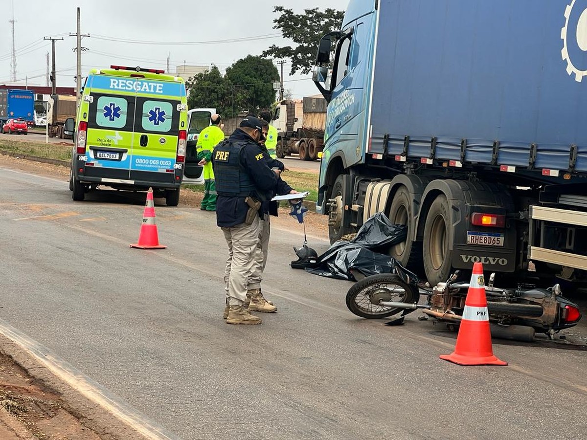 Dois morrem em acidente entre moto e carreta na BR-364 em MT | Mato Grosso | G1