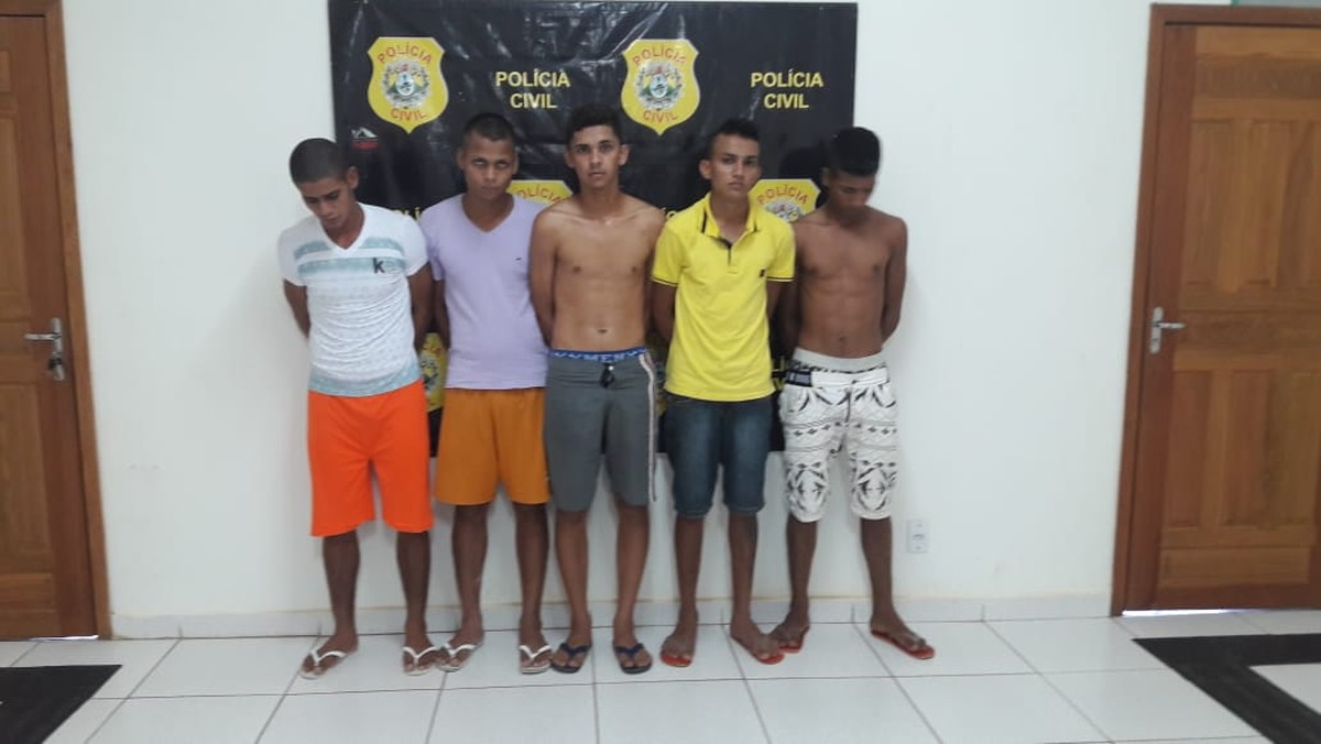Cinco São Presos Suspeitos De Tentar Matar Adolescentes A Tiros Em Bar