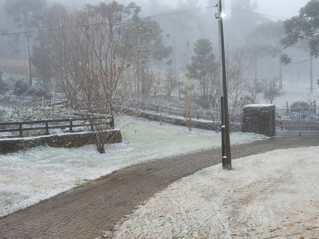 Fotos mostram neve em SC por 3 dias seguidos pela 1ª vez em 20 anos ...