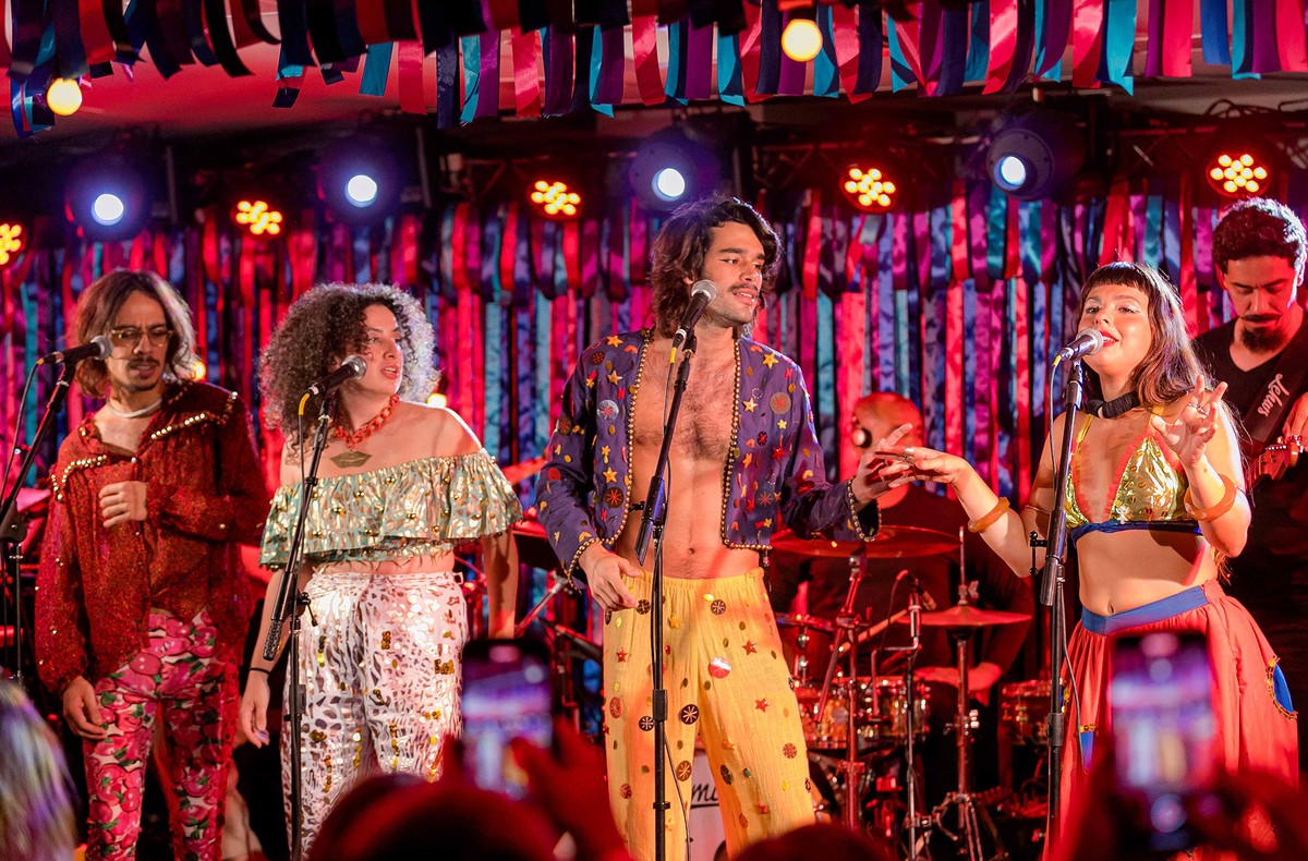 Banda Bala Desejo, vencedora do Grammy Latino, faz show na festa Odara ...