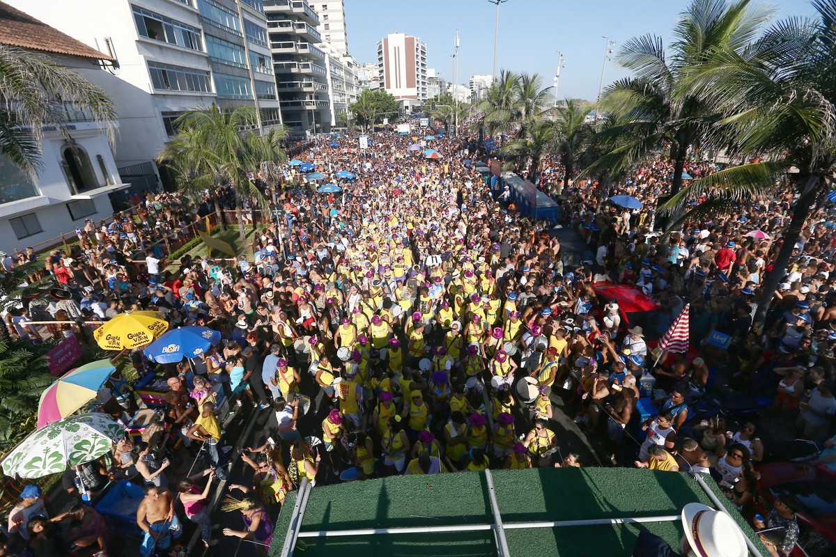 Carnaval de rua do Rio tem 74 blocos neste domingo; veja a programação ...