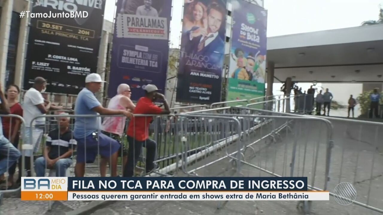 Show de Maria Bethânia em Salvador: fãs amanhecem em fila e ingressos esgotam em menos de 15 minutos