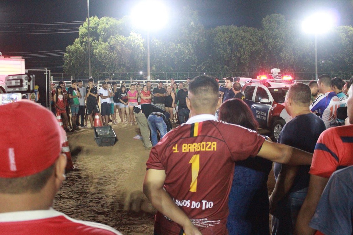 Homem é Morto A Tiros Enquanto Assistia Partida De Futebol Na Zona