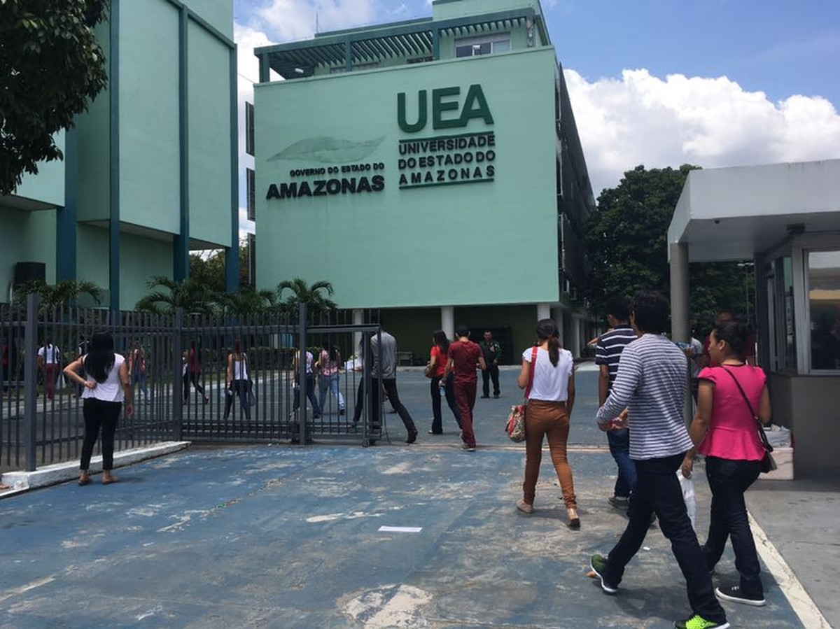 Primeiro dia de provas do vestibular da UEA encerra sem ocorrências, no ...