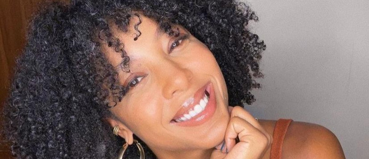 'Depois dos 40 que comecei a me tocar', diz Negra Li em podcast ...