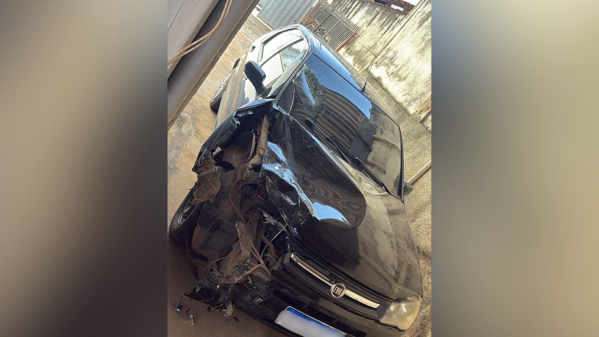 Motorista sem CNH é preso após fugir de acidente em Divinópolis | G1