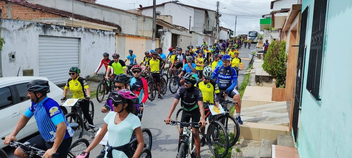 Ciclistas Fazem Protesto E Pedem Justiça Pela Morte De Jovem Atropelado