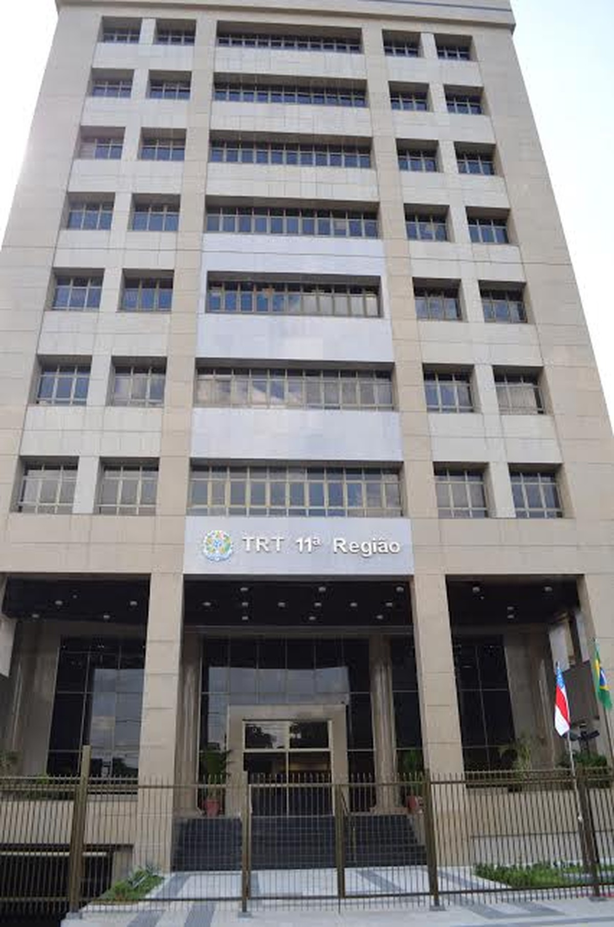 TRT realiza leilão de imóvel e carros em Manaus no dia 28 de abril ...