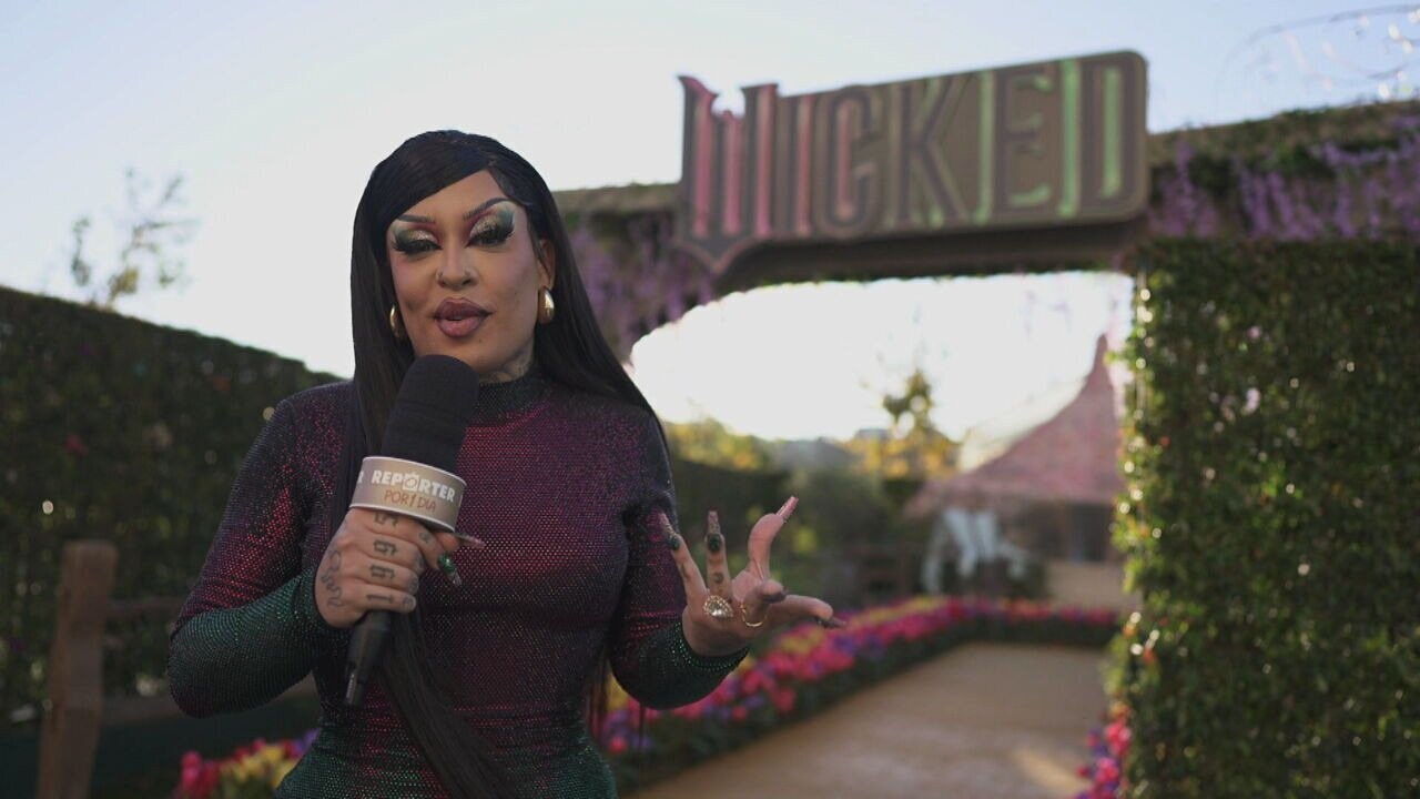 Gloria Groove visita bastidores de 'Wicked' em Los Angeles e conversa ...