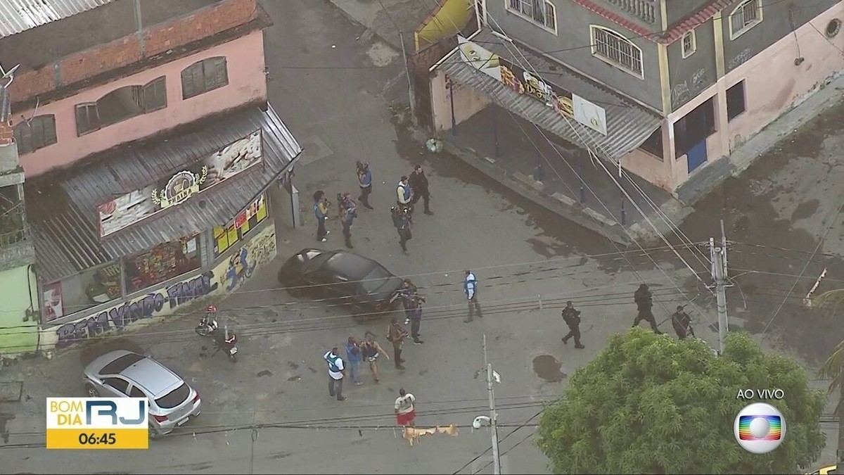 Polícia Civil faz operação na comunidade do Batan, na Zona Oeste do Rio ...