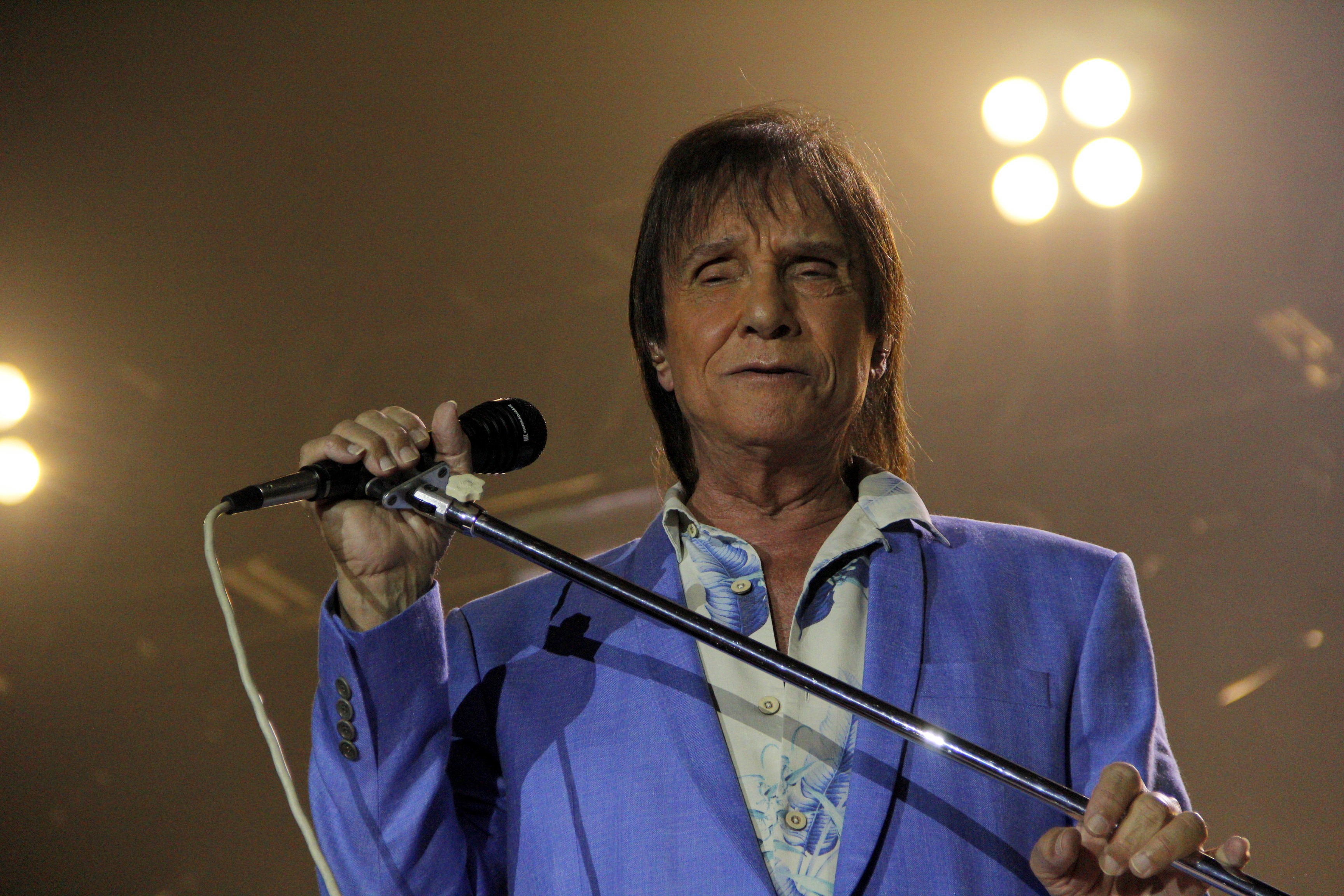 Cantor Roberto Carlos faz show em Campo Grande nesta sexta-feira; saiba ...