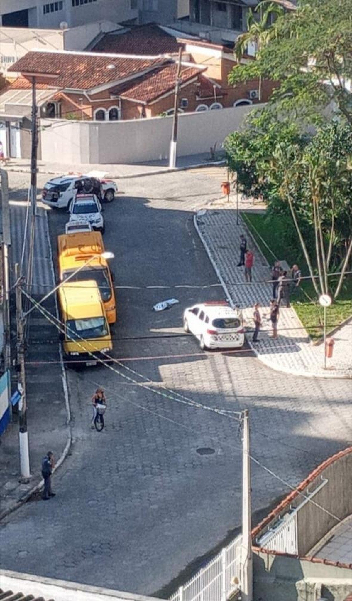 Homem é Baleado E Morre Após Tentar Roubar Policial à Paisana Em Praia