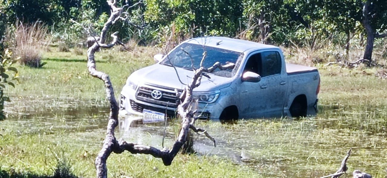 Bandidos roubam caminhonetes em MG e morrem em confronto com a PM em MS ...