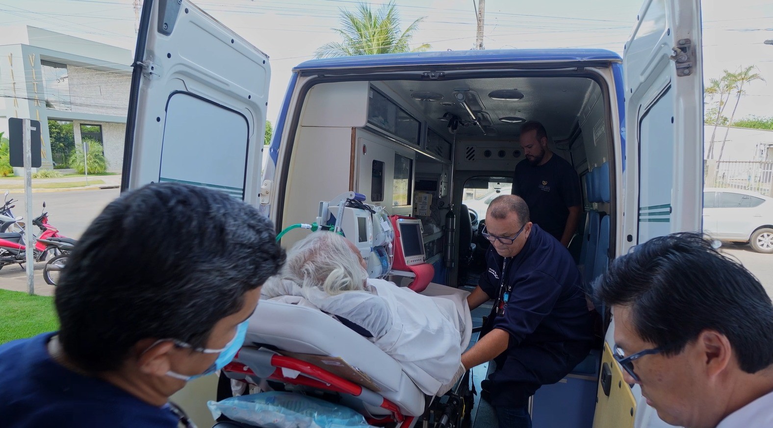 Cacique Raoni é transferido para hospital de SP após 5 dias na UTI | G1