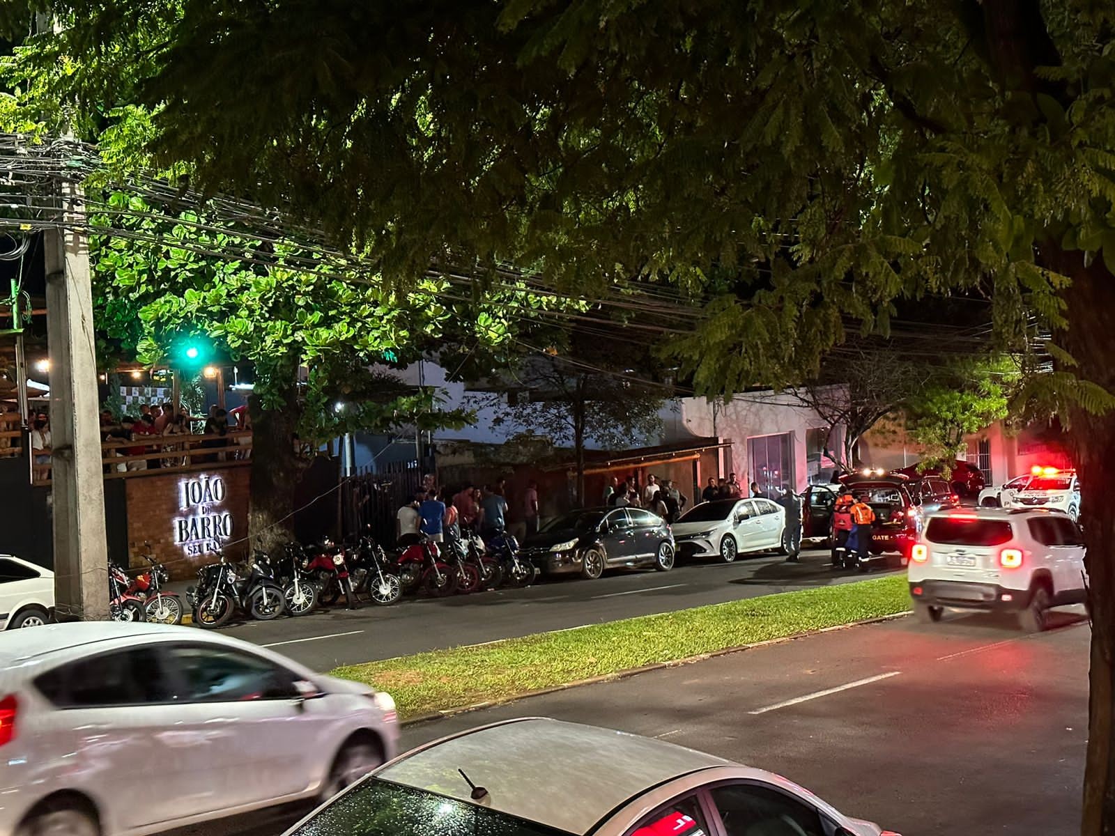 Em tiroteio, homem de 28 anos é baleado na Avenida Washington Luiz, em Presidente Prudente ...