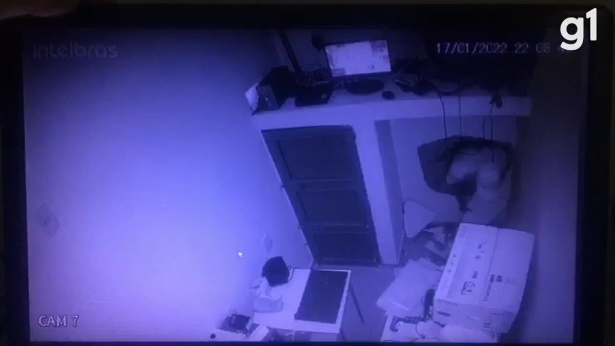 VÍdeo Bandido Faz Buraco Em Parede Para Tentar Assaltar Lotérica Em