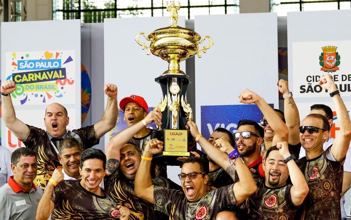 Dragões da Real é vice-campeã do carnaval de SP pela segunda vez nos ...