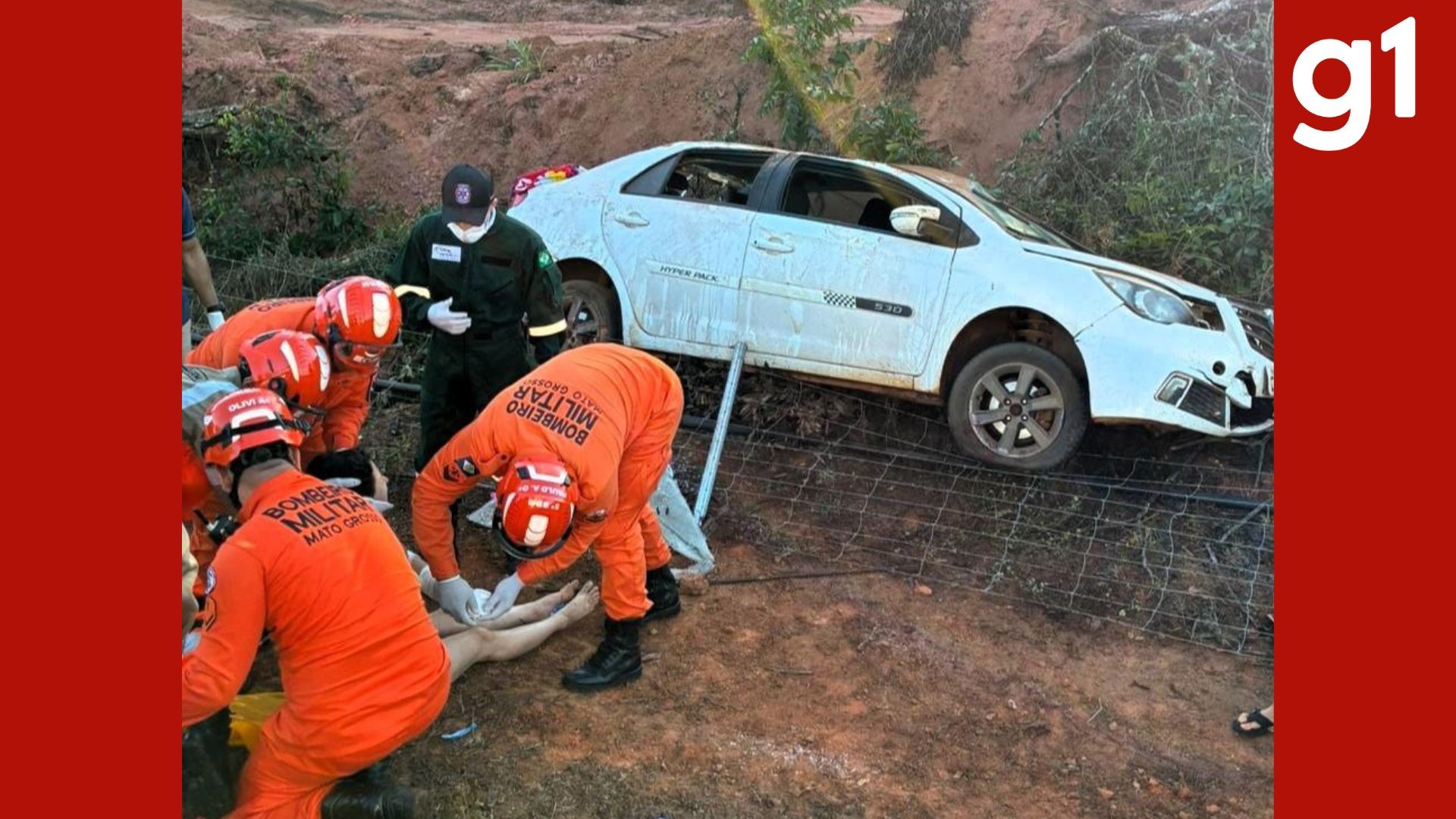 Mãe capota carro ao levar filhos para creche na MT-242 | G1
