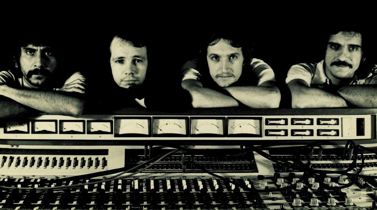 Azymuth promove álbum com gravações caseiras feitas nos primórdios do ...