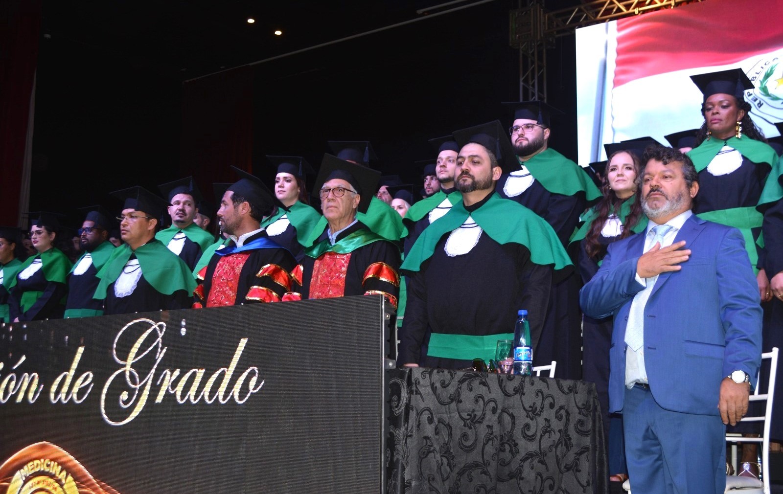 "Vocês enfrentaram a Covid e iniciaram o sonho de ser médico”, diz CEO ...