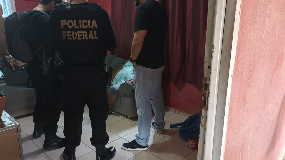 Homem é Preso Em Flagrante Por Armazenar Pornografia Infantil Em Porto