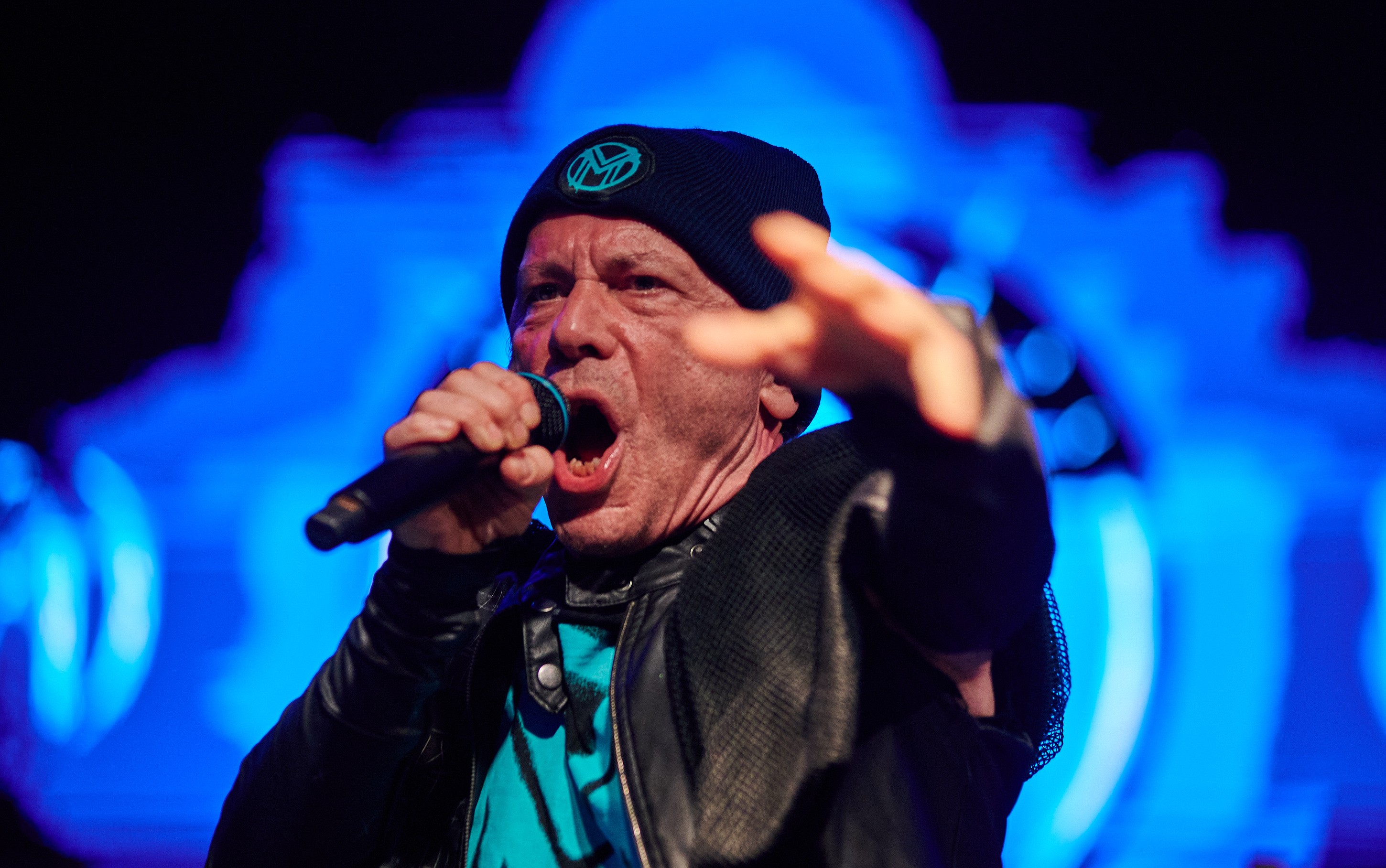 Bruce Dickinson faz show 'quente' na apresentação de 'The Mandrake ...