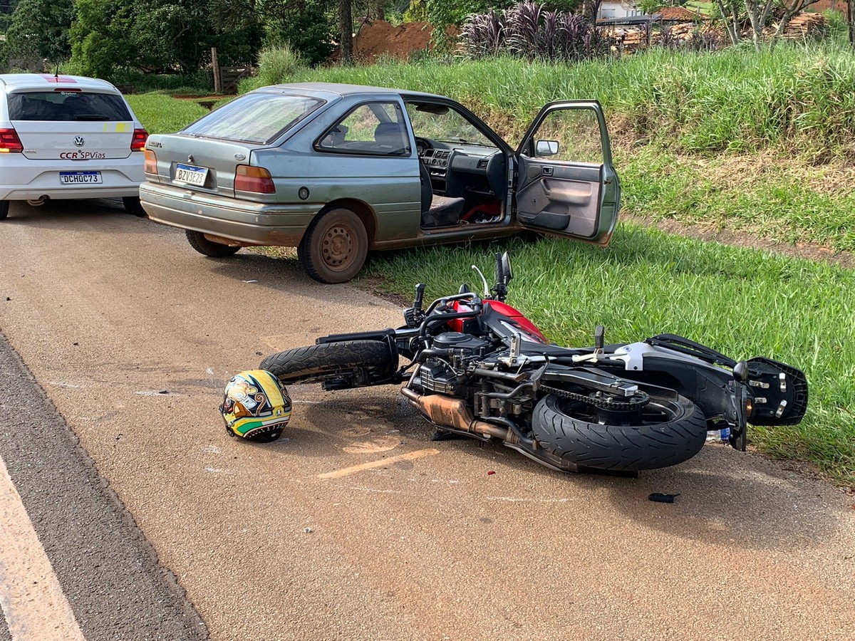 Acidente entre carro e moto deixa motociclista ferido na SP-258 em Itapeva | Itapetininga e ...