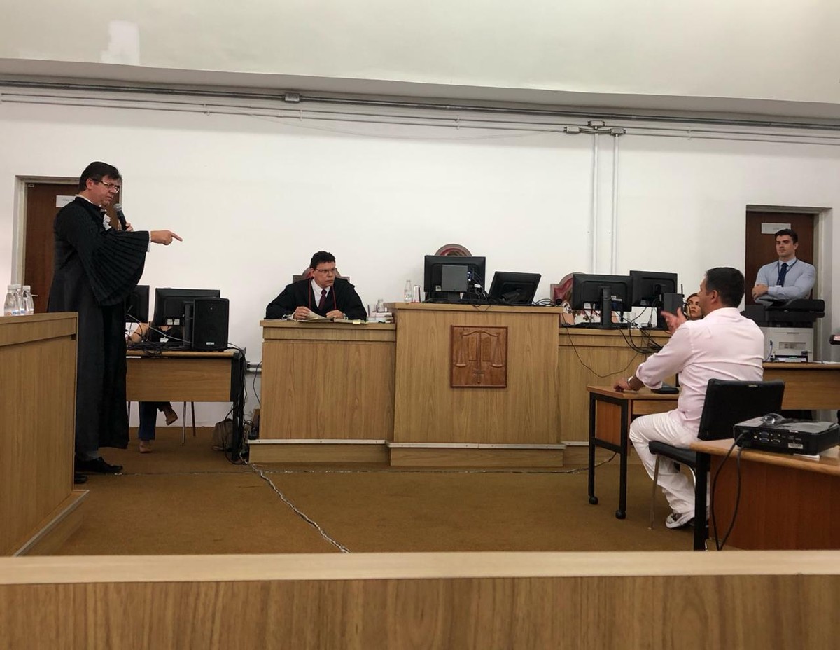 Policial Aposentado é Condenado A 30 Anos De Prisão Por Matar A Ex