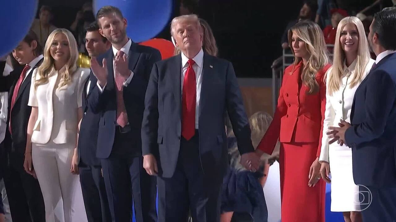 Em primeiro discurso após atentado, Trump começa moderado mas volta a ...