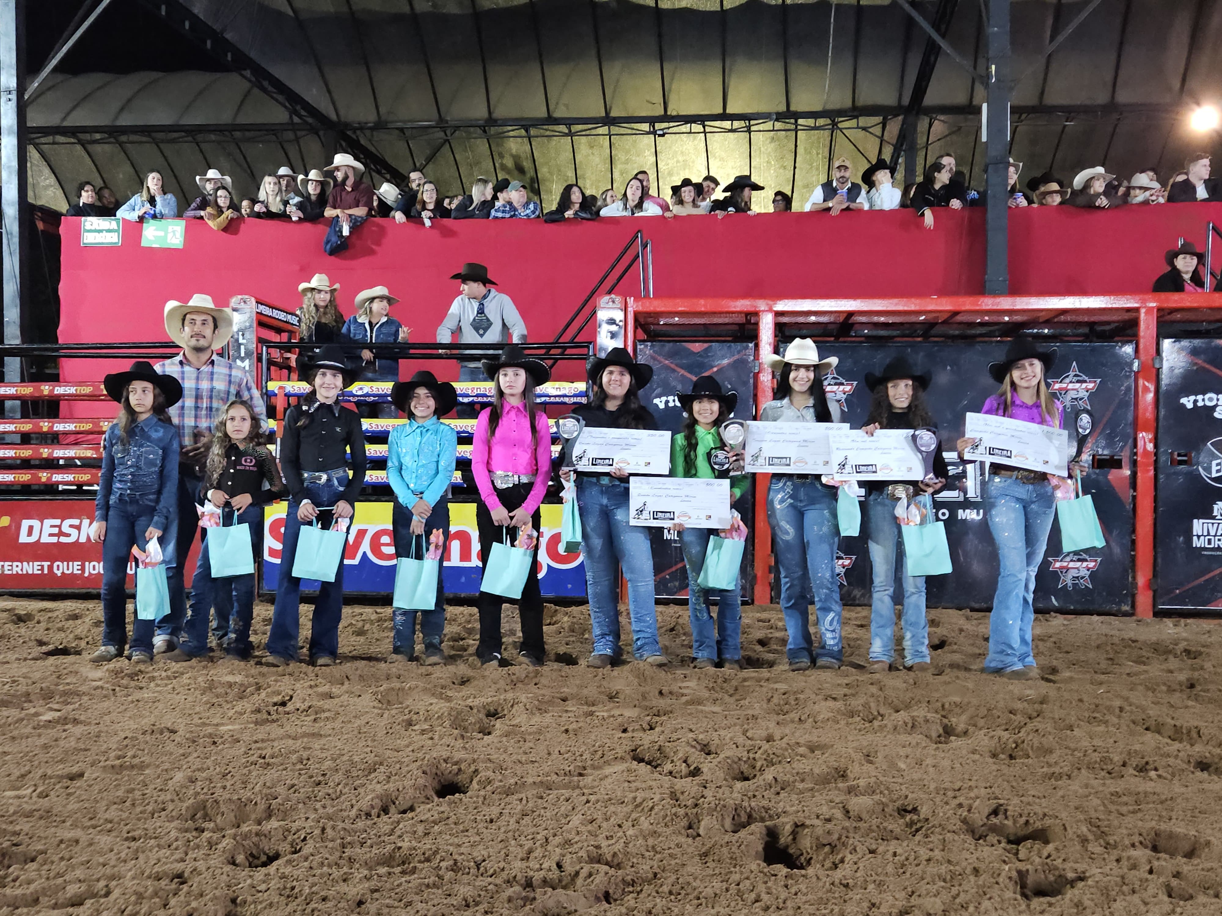 FOTOS: veja imagens da última noite do Limeira Rodeo Music 2024 ...