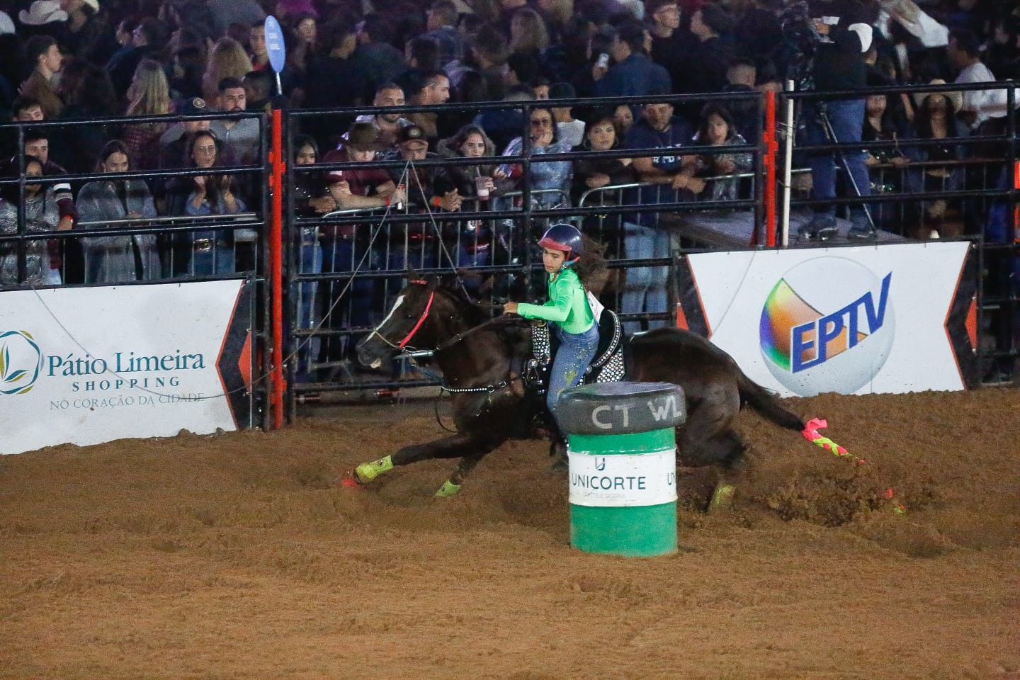 Terceira noite do Limeira Rodeo tem provas dos três tambores feminina e ...