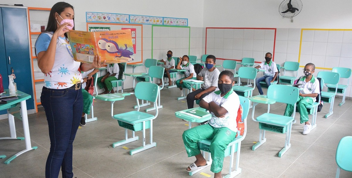 Prefeitura De Feira De Santana Convoca Professores Aprovados Para