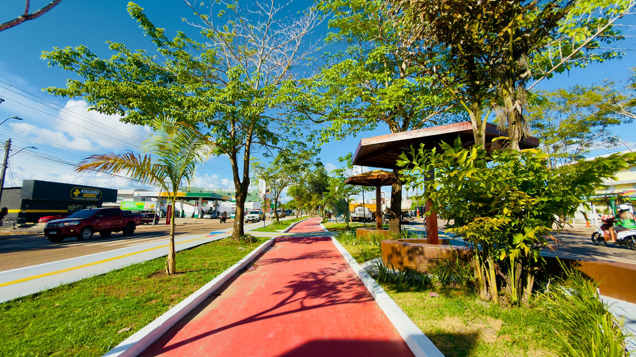 Macapá inaugura Parque Linear com 200 árvores e ciclovia de 2,6 km | G1