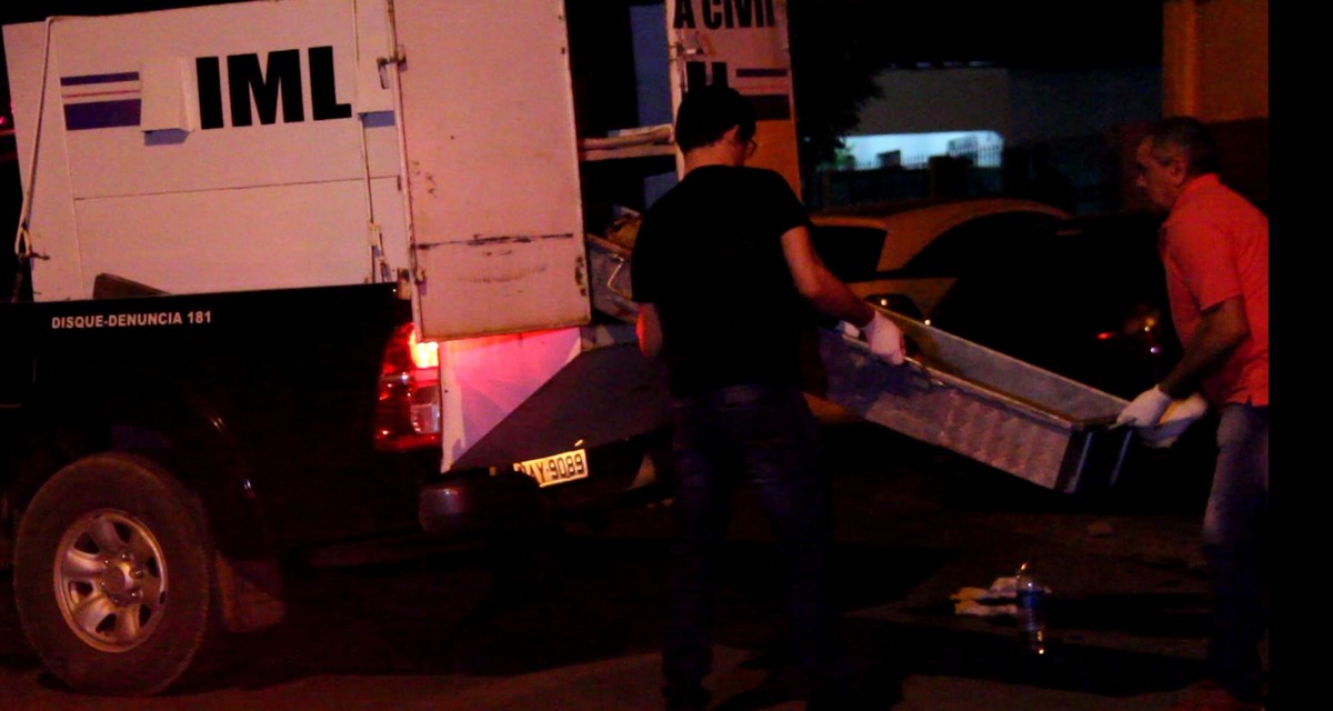 Policial De Folga Mata Um E Fere Outro Durante Tentativa De Assalto Em