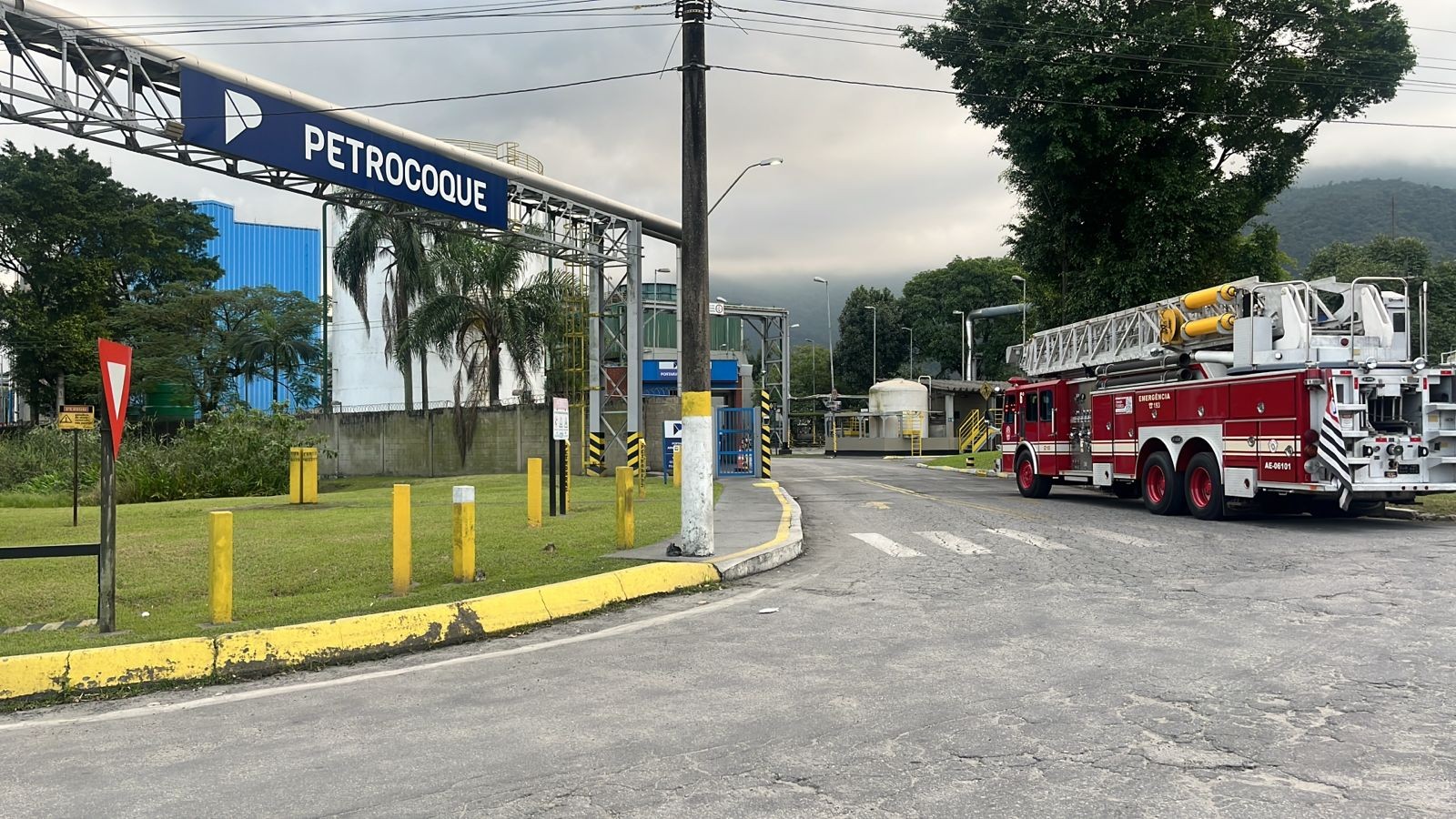 Incêndio atinge setor de indústria petroquímica e provoca evacuação em ...