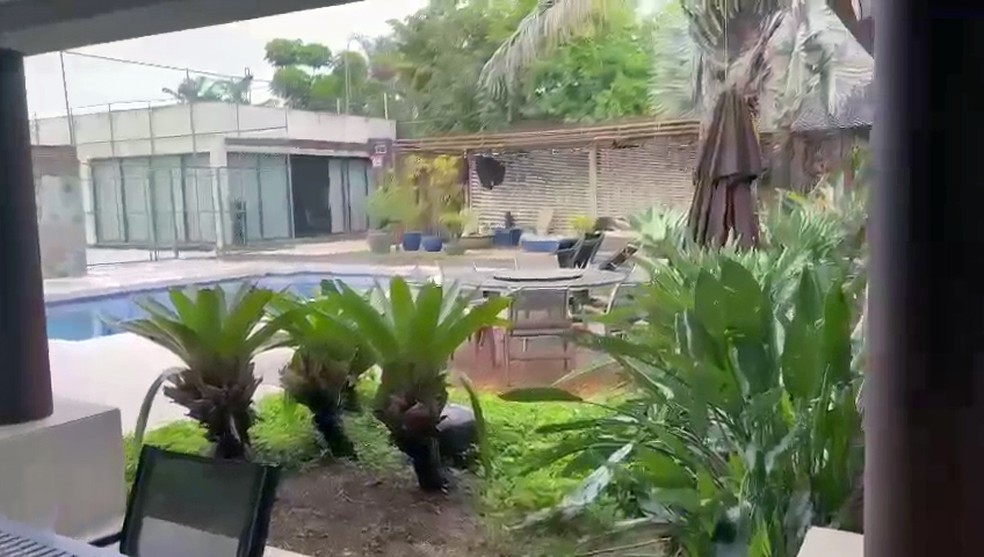 ‘Casa de Vidro’ do bicheiro Bernardo Bello está alugada para Pulgar, do ...