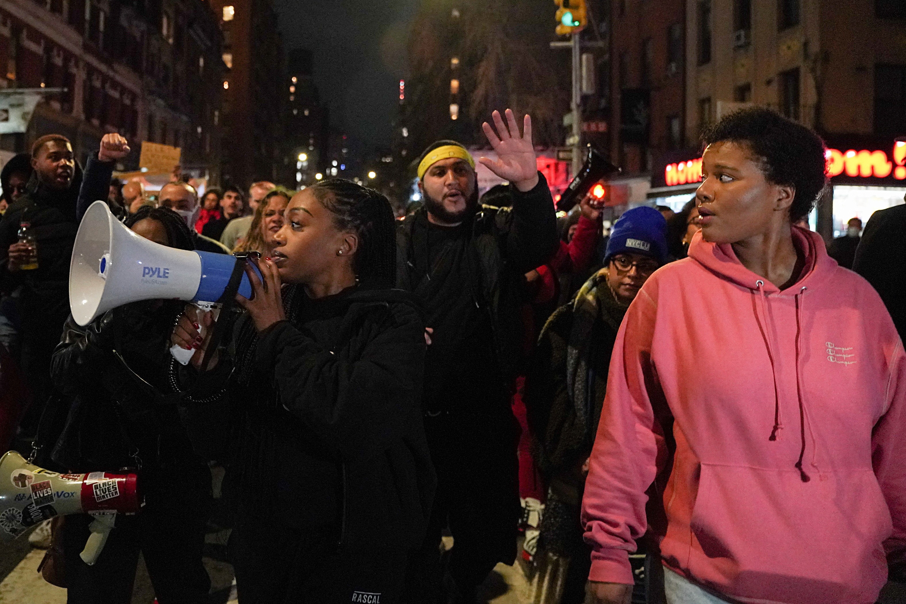 FOTOS: Segundo dia de protestos pela morte de Tyre Nichols nos EUA ...