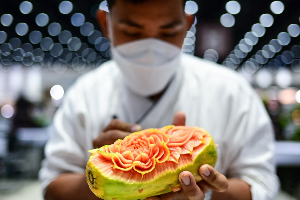 Esculturas Vegetais Escultura Em Frutas E Legumes: Profissão Do