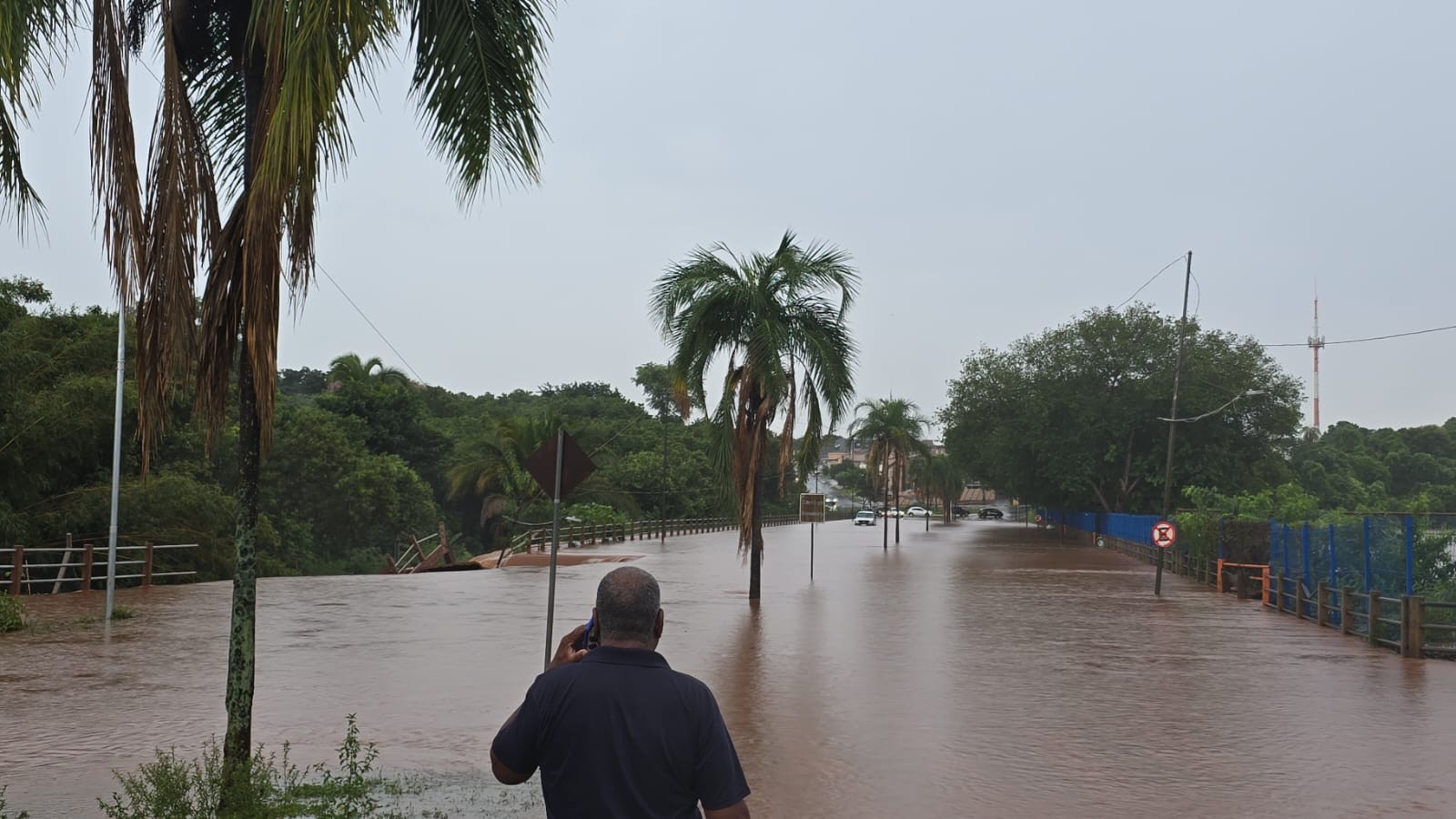 Lago do Amor enfrenta nova erosão após chuva forte, pouco mais de um ...