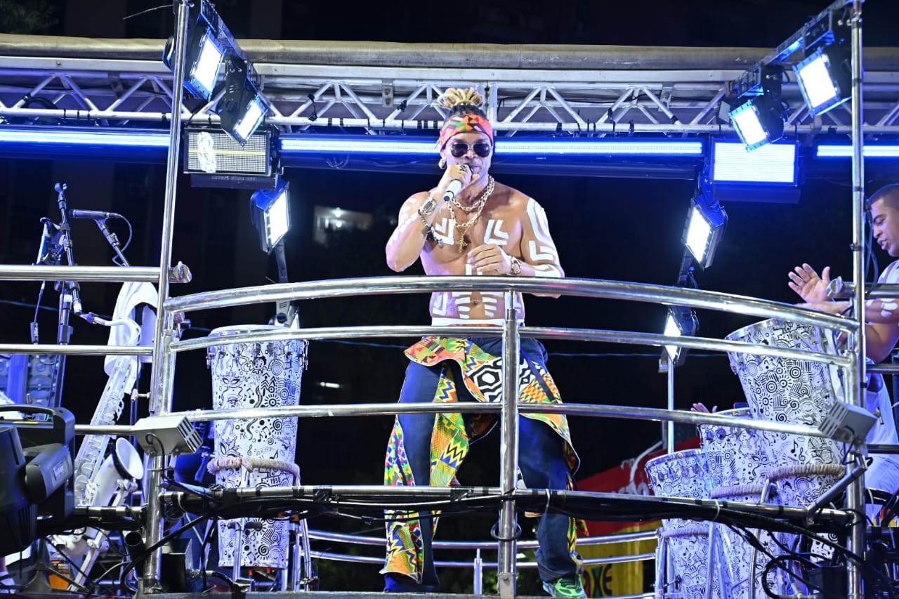 Timbalada faz festa Rio Guetho Square na Ilha Itanhangá | G1