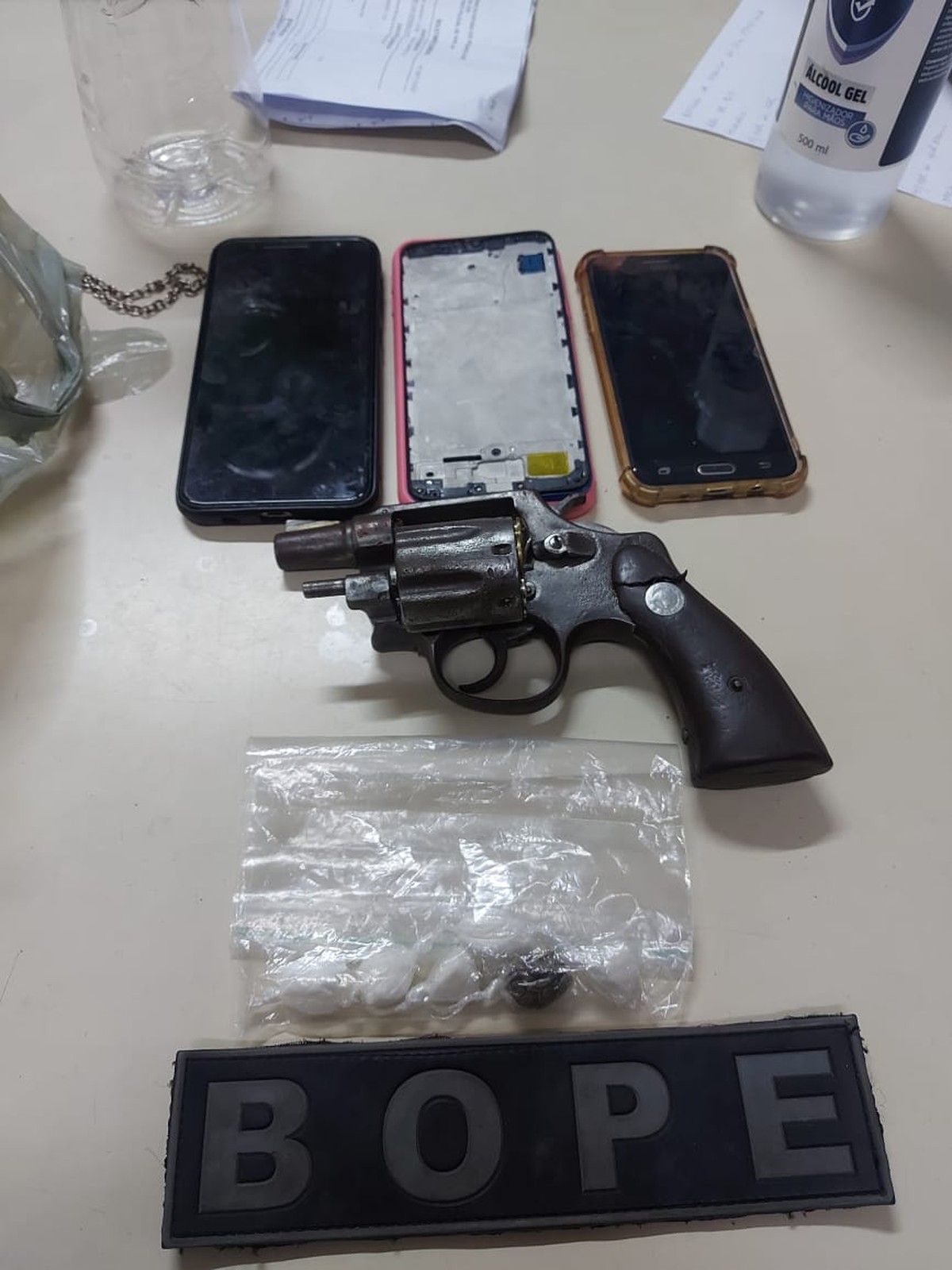 Suspeito De Integrar Facção Criminosa Morre Em Confronto Com O Bope Em