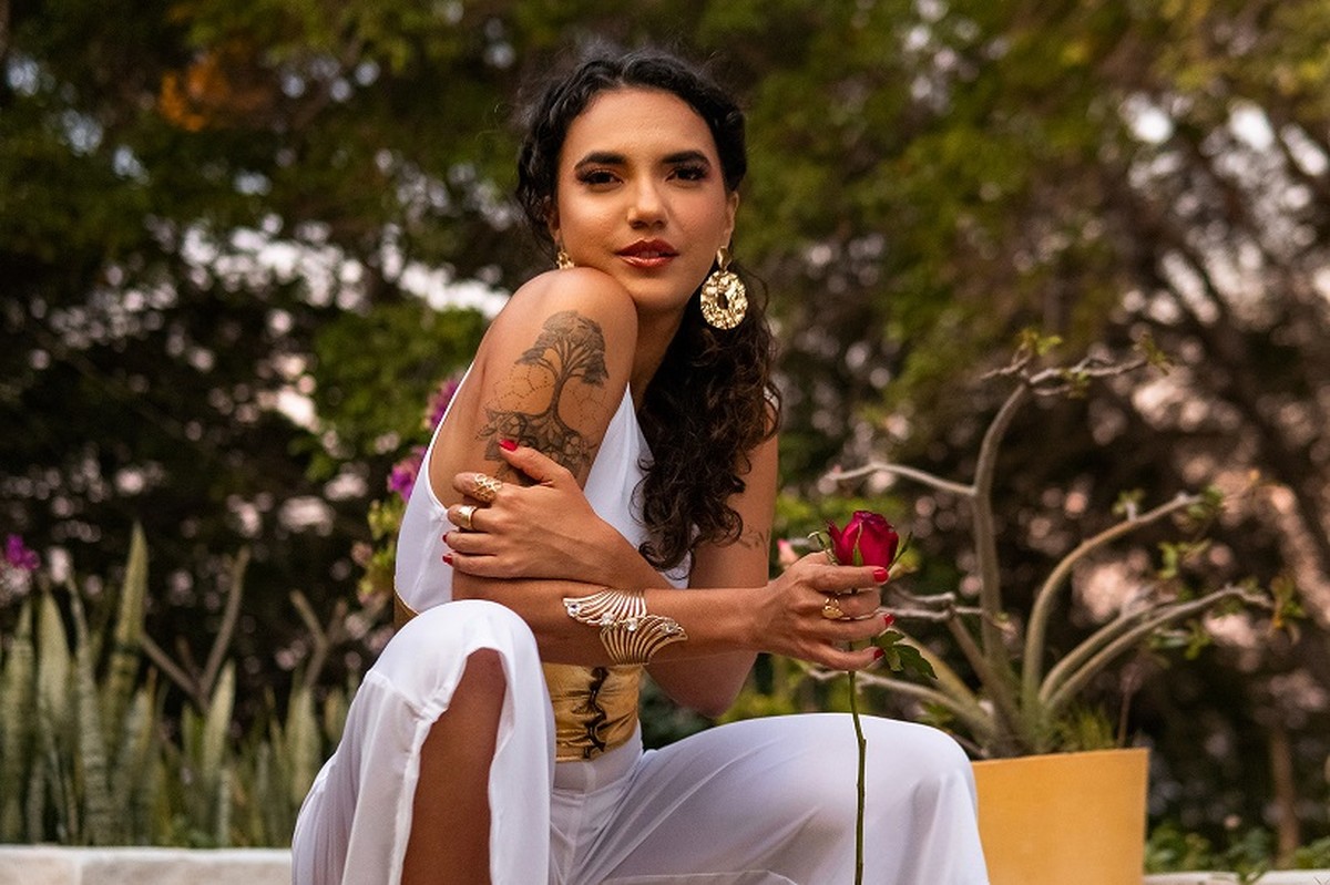 Mirielle Cajuhy Apresenta Show Em Uma Só Voz Na Programação Do