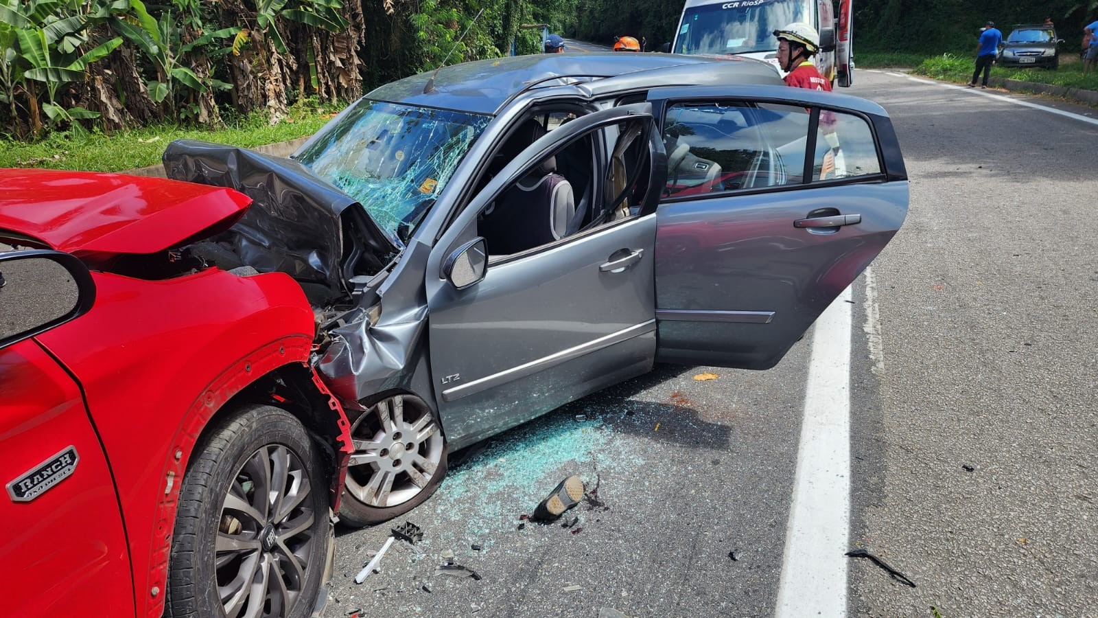 Casal de idosos morre e outras duas pessoas ficam feridas em acidente na Rio-Santos em Ubatuba ...